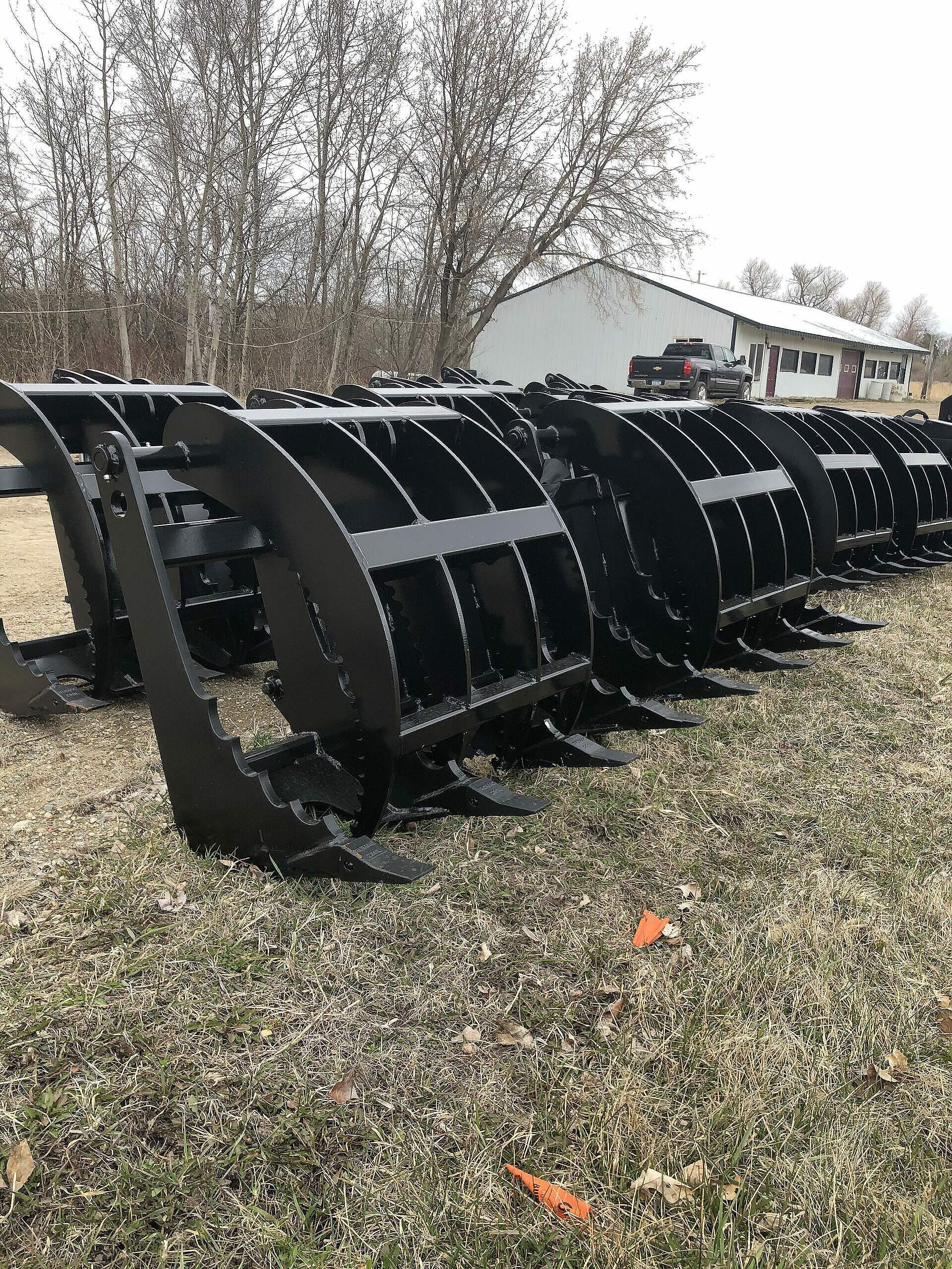 74" Dual Clam Grapple - Up North Equipment